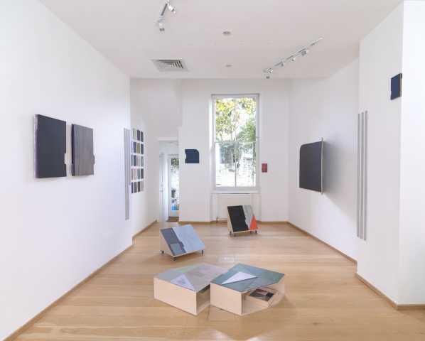 Diagramming : the space of a painting, the space of a room